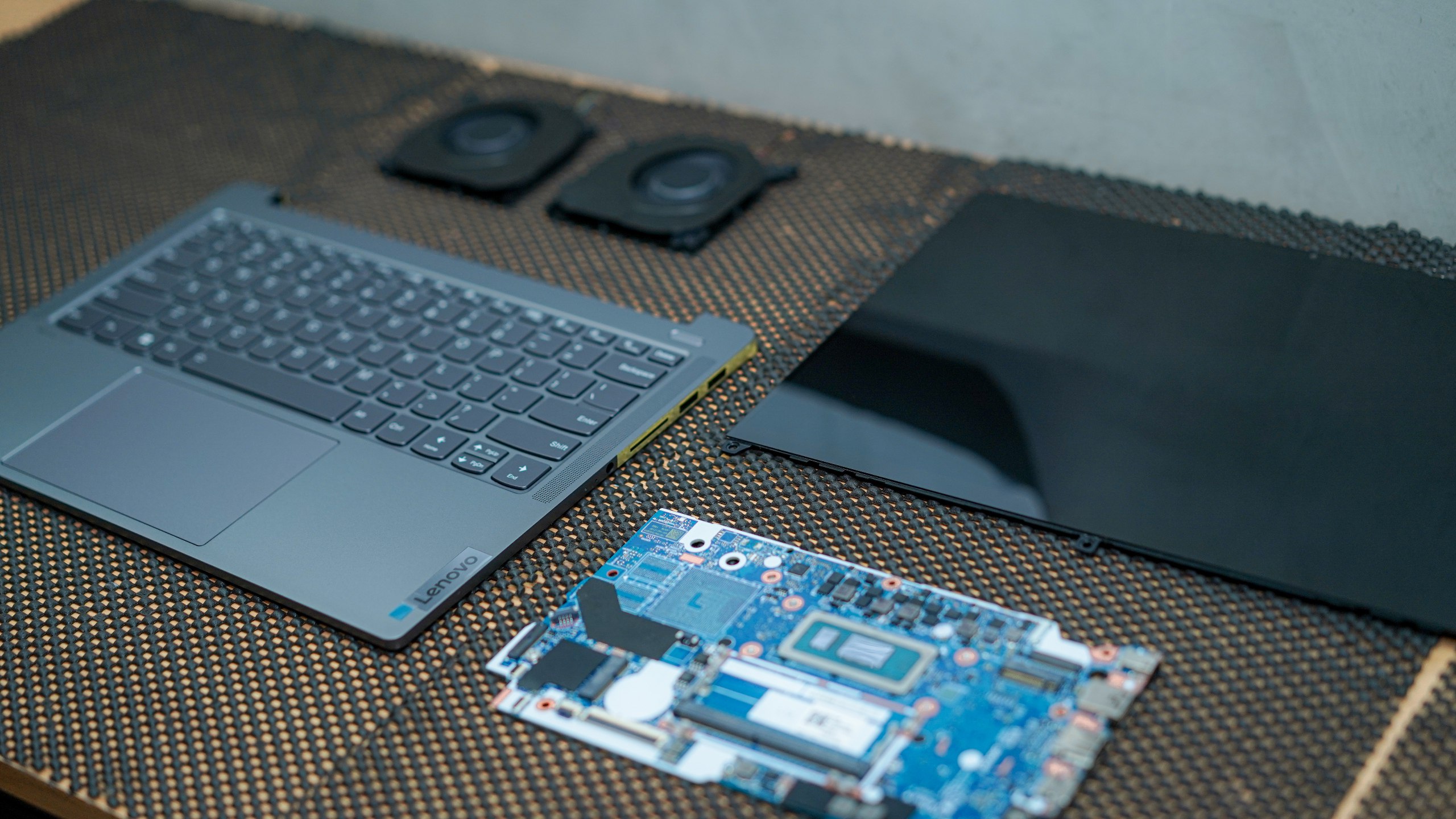 SERVICE CENTER - CALOSA STORE